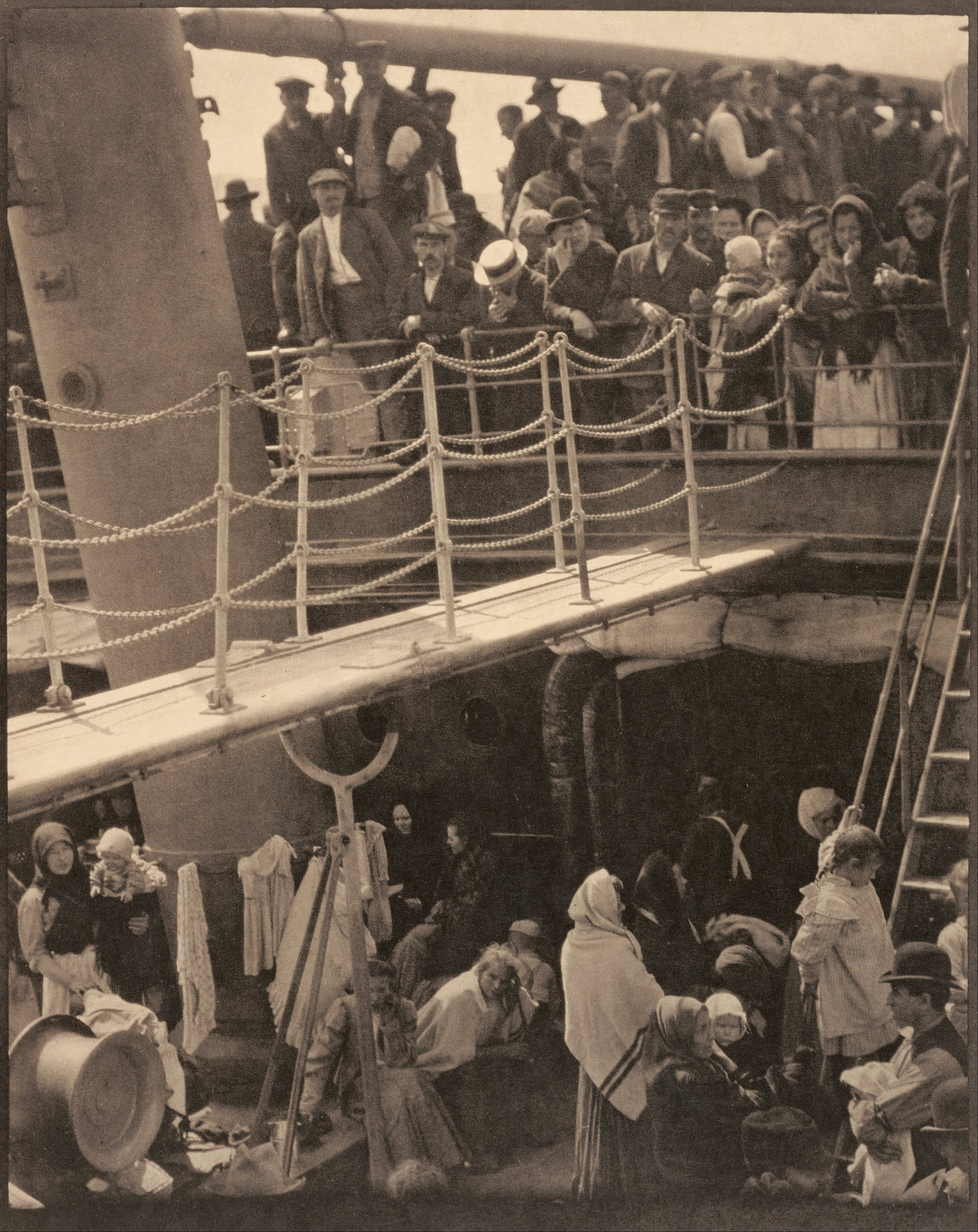 20 of the Most Famous Photographs in History - Learn the Backstory