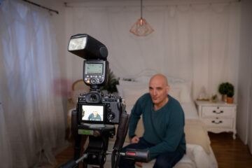 How to Use Bounce Flash for Better Photos - Digital Photo Mentor